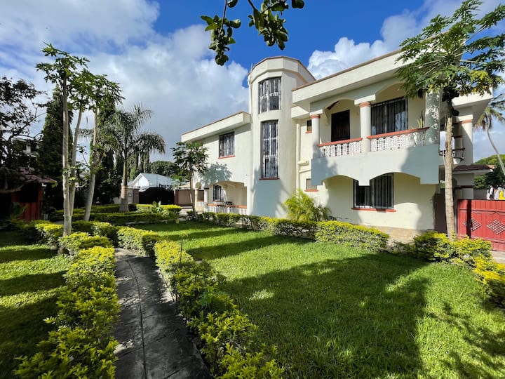 Villa Mudzini - With A Private Pool. - Mombasa