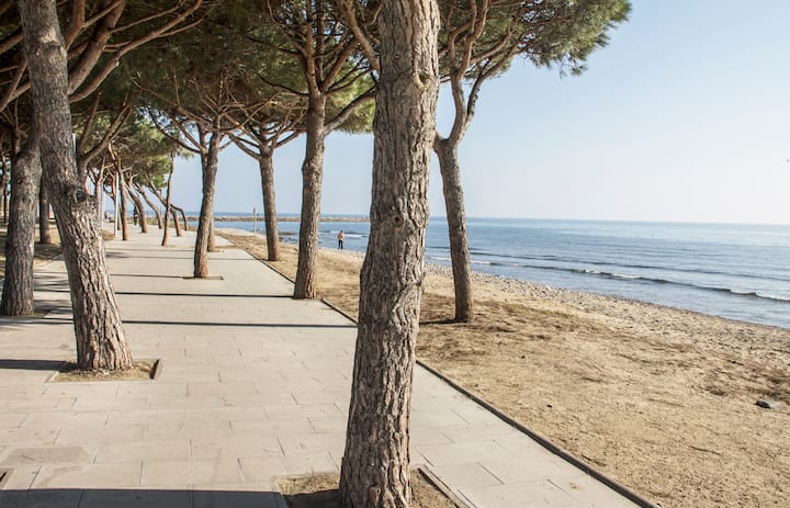 Apartment By The Beach Near Port Aventura! - Cambrils