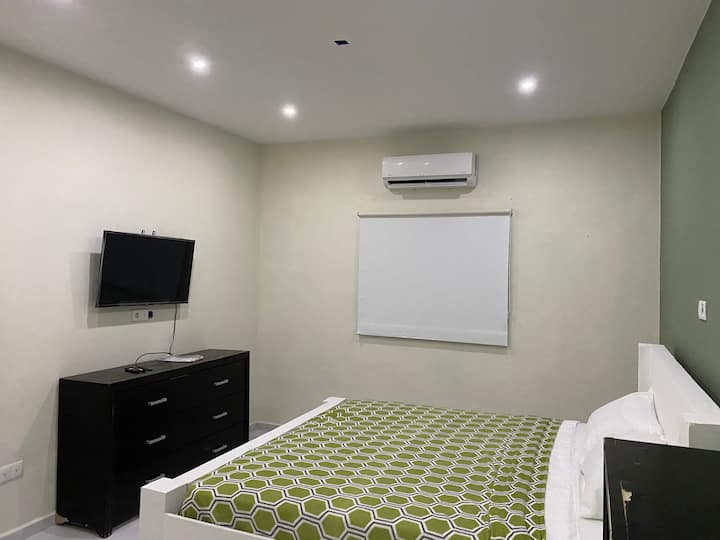 Pool Modern Build 2 Bedroom Apartment,with A Cozy - Curaçao