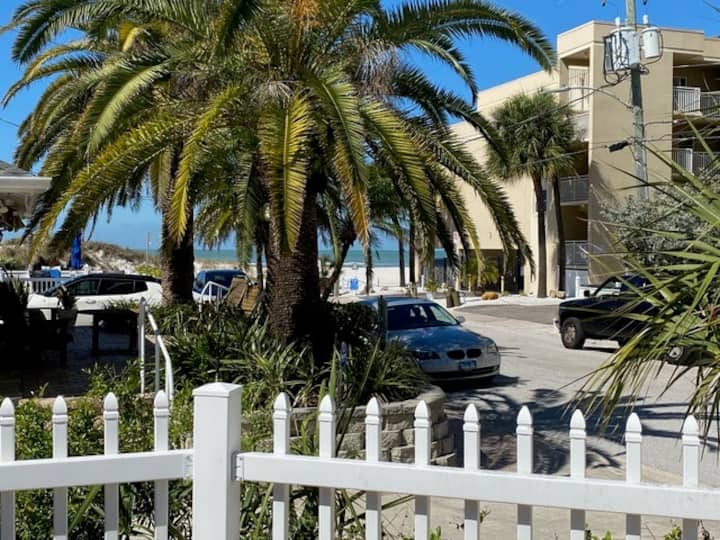 Cambria Beach House Clearwater Beach - Clearwater Beach, FL