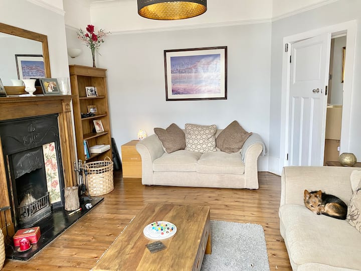 Double Bedroom For One, Enfield Chase, N. London. - Enfield