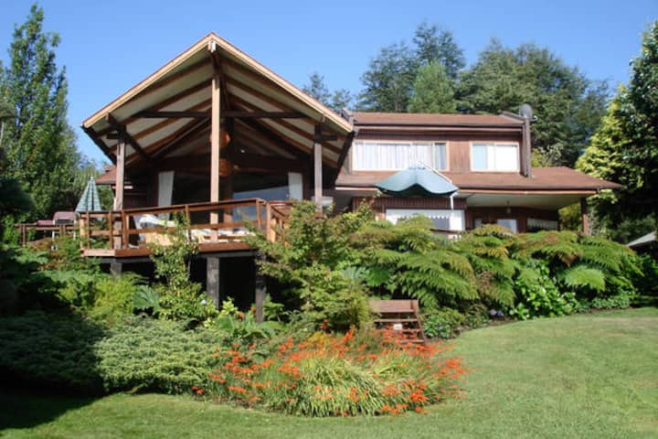Casa En Orilla De Lago Panguipulli - Panguipulli