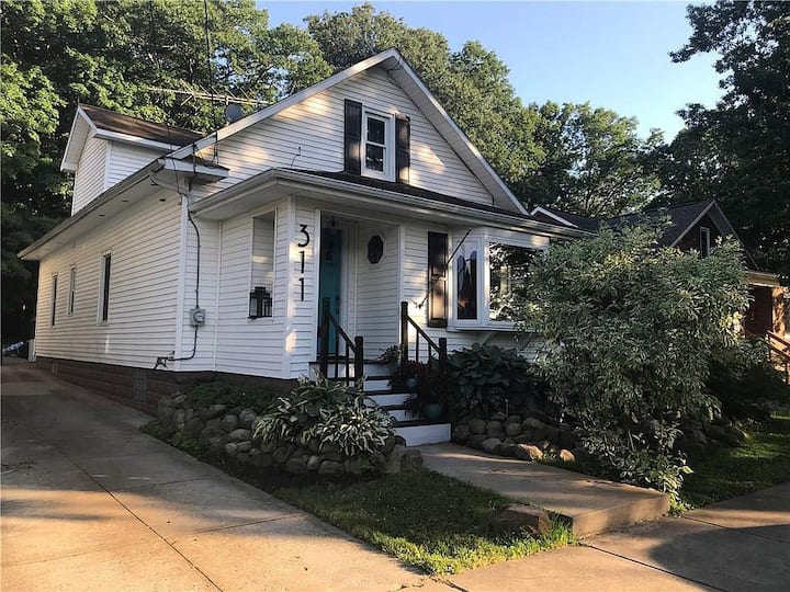 Updated Home With Convenient Location - Erie, PA