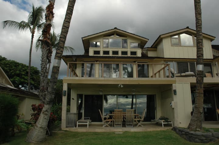 Oceanfront Puamana Townhouse - Maui