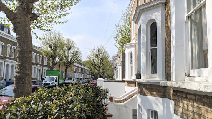 Lovely 5 Br Family Home & Garden - Sleeps 8 - City of London
