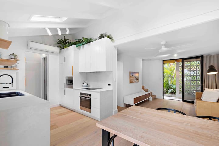 Spectacular Sunshine Beach Two Bedroom - Noosa Heads