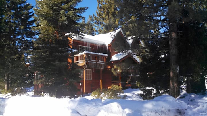 Mountain Retreat - Close To Lake And Ski Resorts - Tahoe Vista, CA