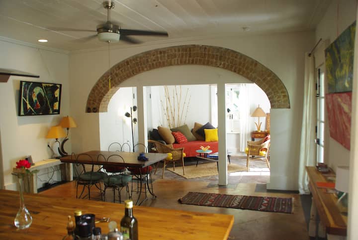 On Esplanade Avenue-french Quarter - New Orleans, LA