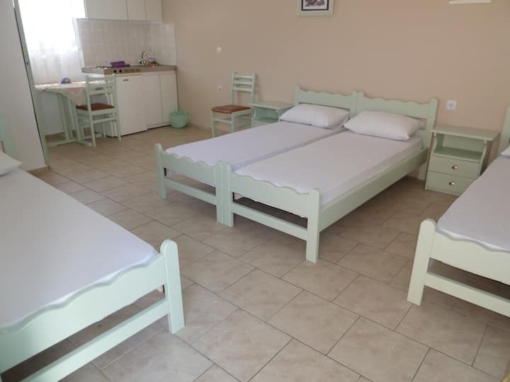 Four Season Studio For 4 - İos