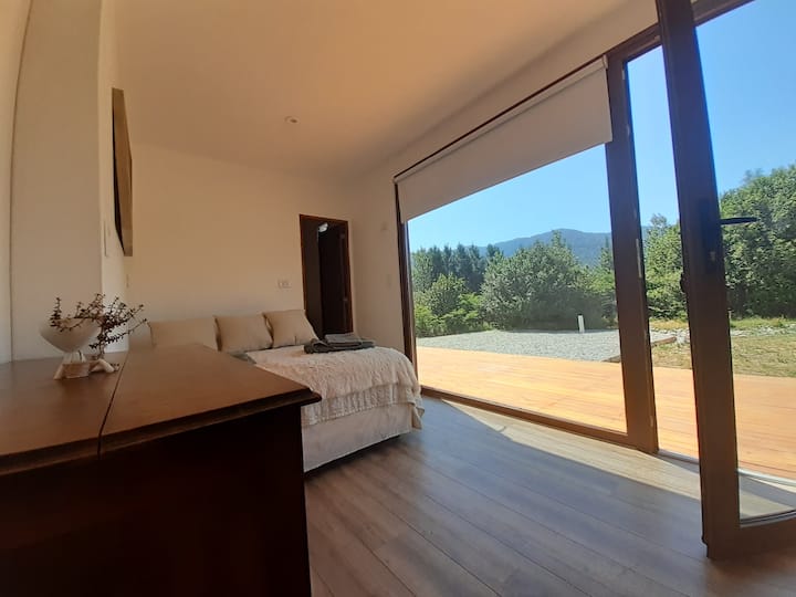 Casa Alegre, Con Patio Amplio, Rodeada De Montañas - Bariloche