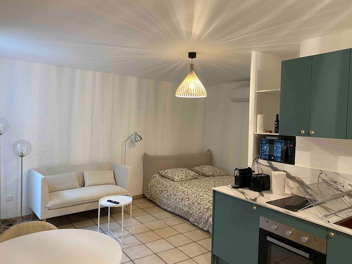 Studio Climatisé - Nîmes