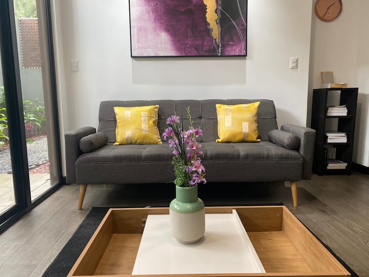 Apartamento Con Jardín En Zona 15 Cerca Cayala - El Progreso