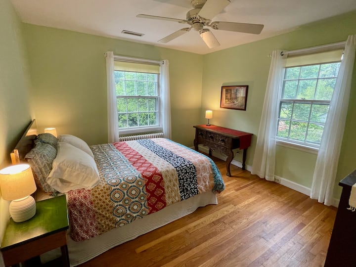 The House On Rose Hill - Downtown C-ville Living - Charlottesville, VA