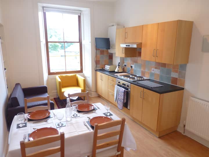 West Norton Place, Abbeyhill, Bright And Sunny - Édimbourg
