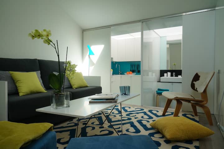 Walking Distance From Ie And Eae Business School - Madrid