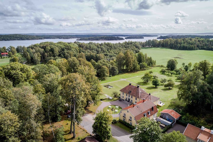 Private 1700's Mansion House with an english park - Villas for Rent in ...