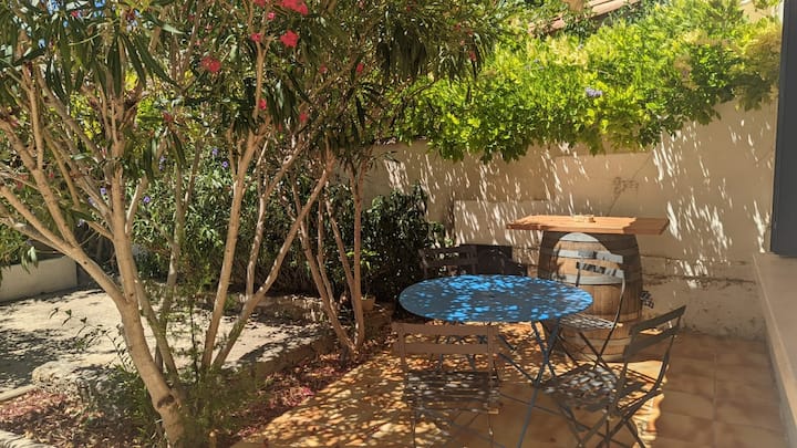 Maison Avec Cour, Proche Tour Luma. - Arles