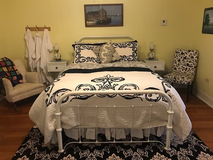 Bluebonnet Suite - Breckenridge, TX