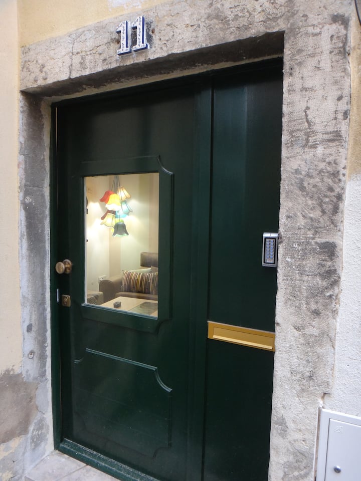 Rossio Cozy&charming Flat, Metro 2 Minutes Walking - Alfama