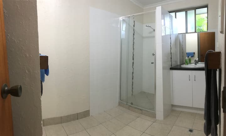 Stay A Whale - Hervey Bay