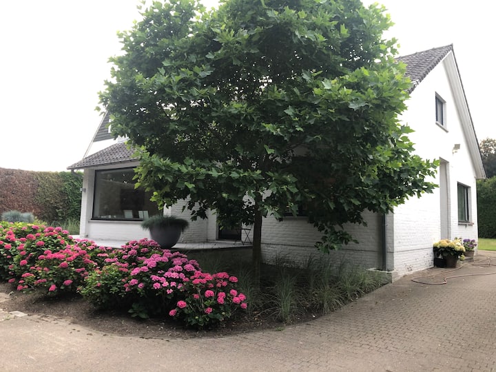 Cosy House In Sint Martens Latem - Gent