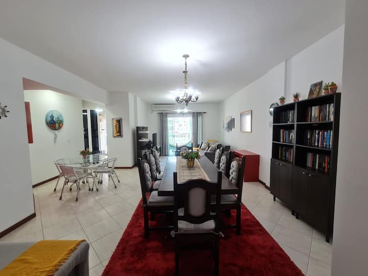 Apartamento Amplo E Completo Pertinho Do Mar. - Itapema