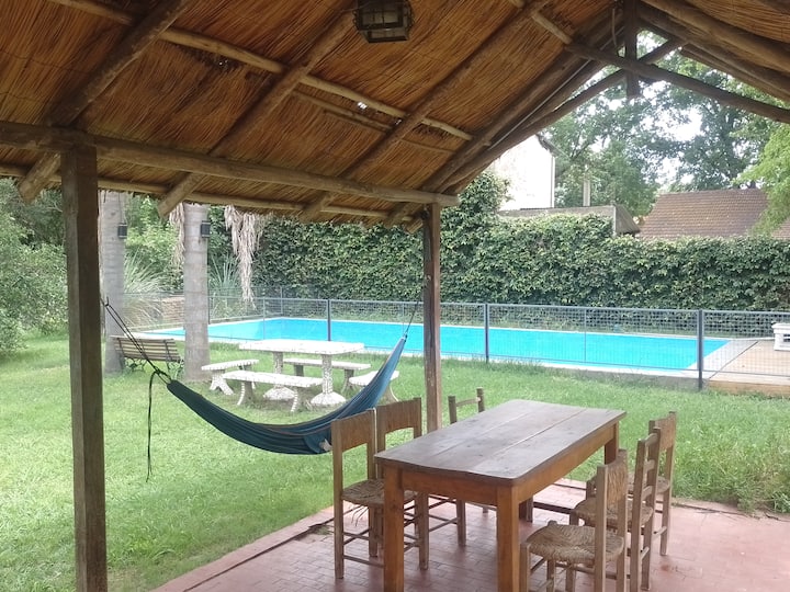 Cabaña Para Descanso En Parque Leloir - Bella Vista