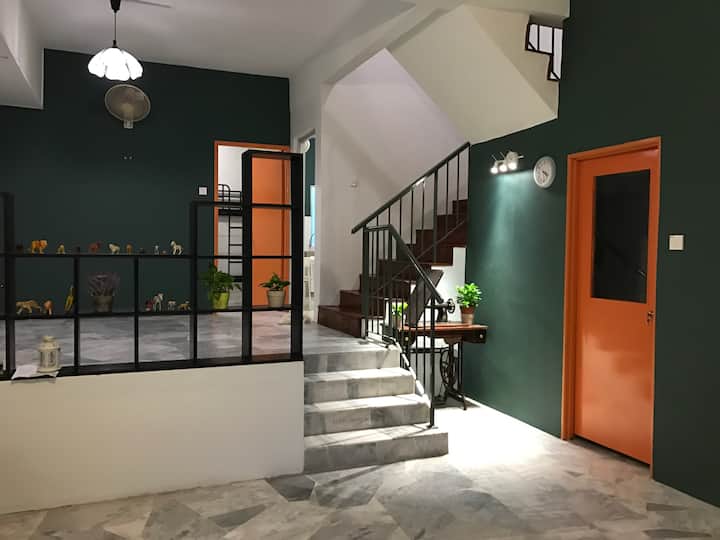 13-20 Pax/jungle Booked /Upm / 18mins To Kl / Wifi - Seri Kembangan