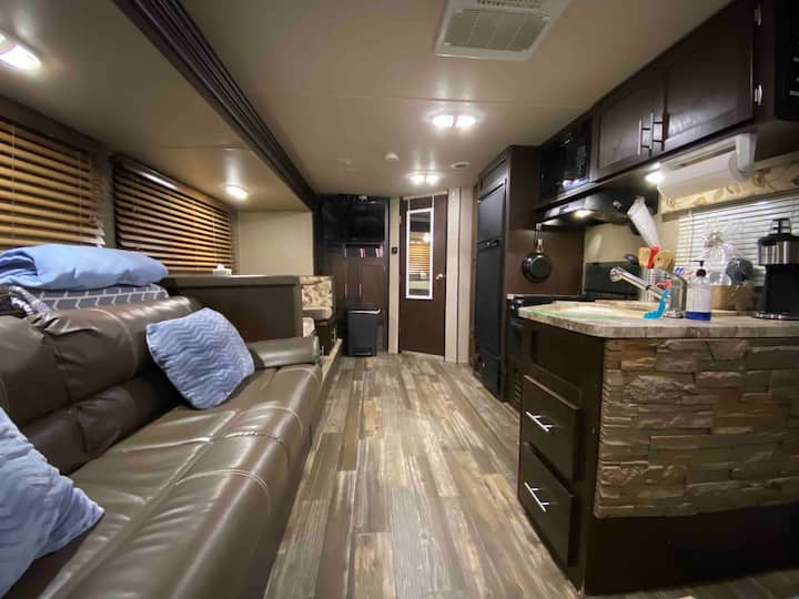 Comfy & Cute Travel Trailer - Fairfield, CA