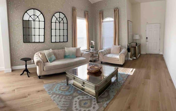 Cozy Home Near Lacantera Seaworld - Helotes, TX