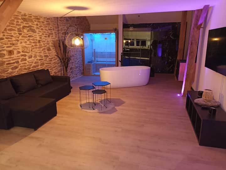 Loft Noir (Baignoire Balnéo Et Sauna) - Lierneux