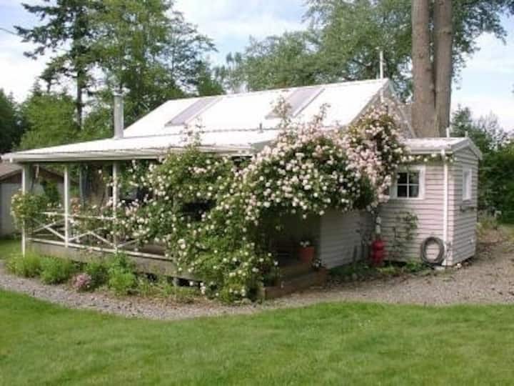 Foxbrier Cottage - Silverdale, WA