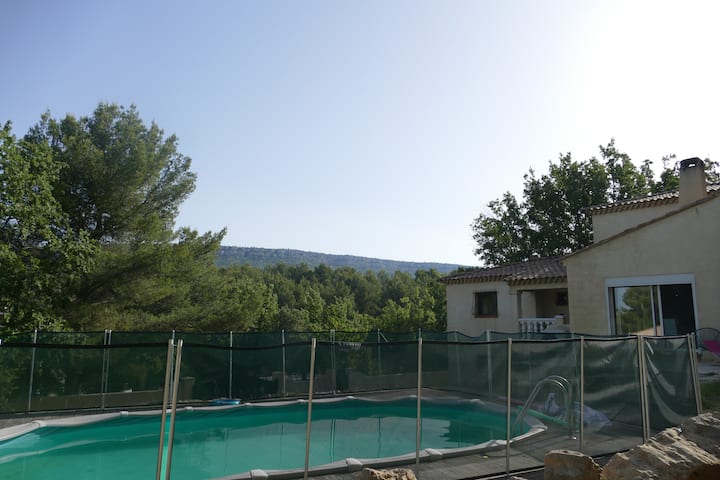 T2 Dans Village, Proche Aix-en-provence - Meyreuil