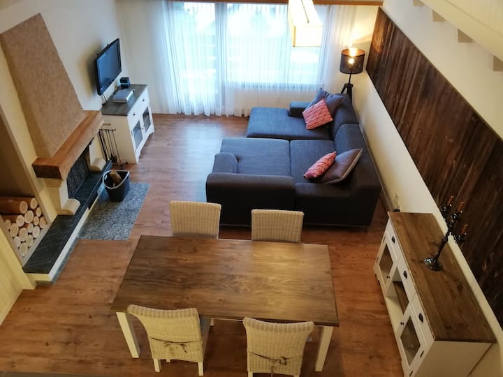 Schöne Zentrale Wohnung Mit Kamin Nähe Skilift - Grächen