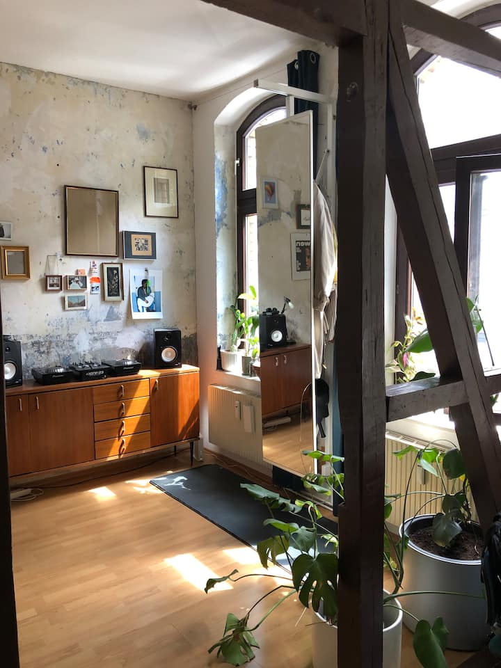 Schöne Und Ruhige Altbau-wohnung In Ehrenfeld - Cologne