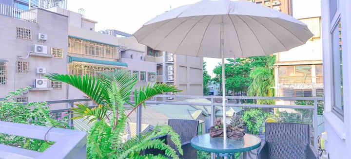 [台中美術館] 美術9號 ｢Blues 藍調星空｣(附獨立陽台) - Taichung City