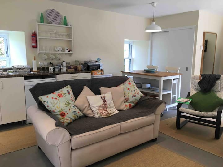 Garden Cottage, Kilbryde Castle. Newly Renovated - Dunblane
