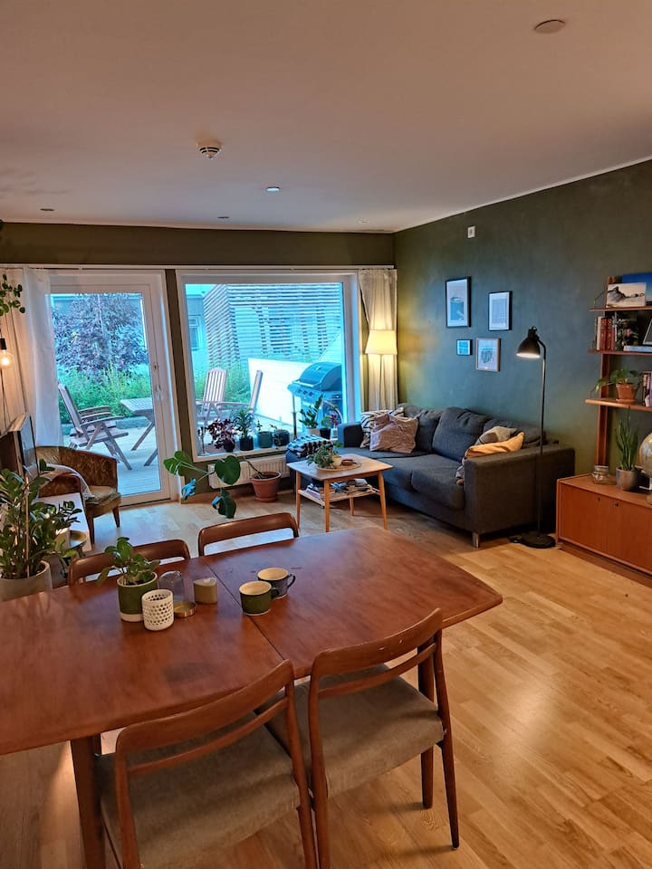 Koselig Leilighet Med Terrasse, Nært Sentrum - Tromsø