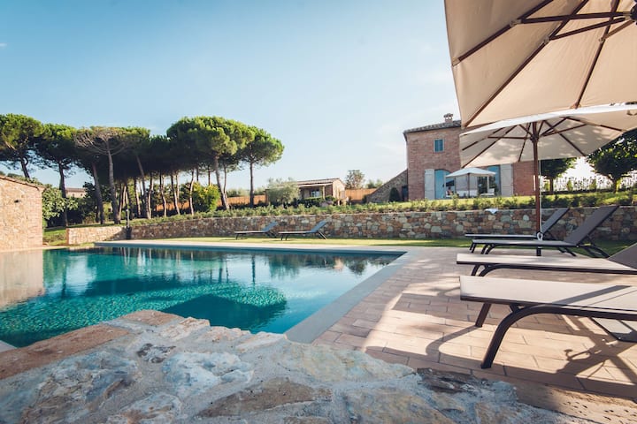 Luxury Tuscan Villa & Infinity Pool, Montepulciano - Pienza