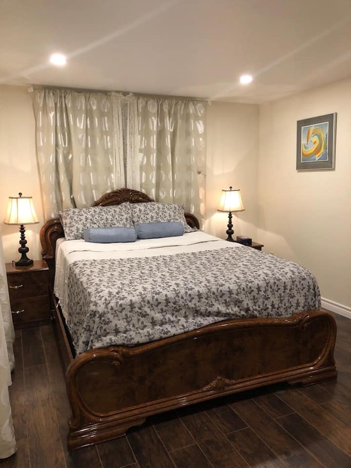 Private Unit Byairport/southkeys/carletonu - Ottawa