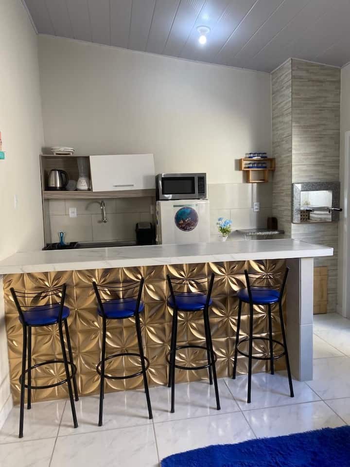 Mariscal - Kitnet 02 - Bombinhas