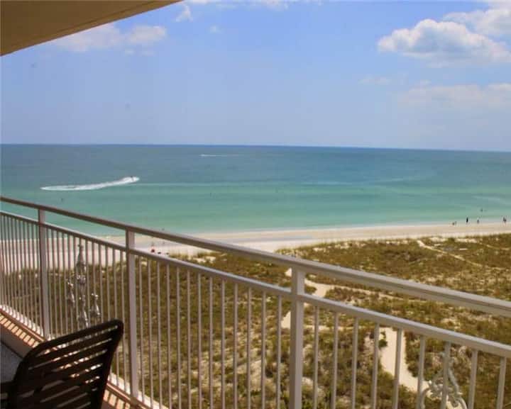 Condo 26ft Balcony Full Beach View - Madeira Beach, FL