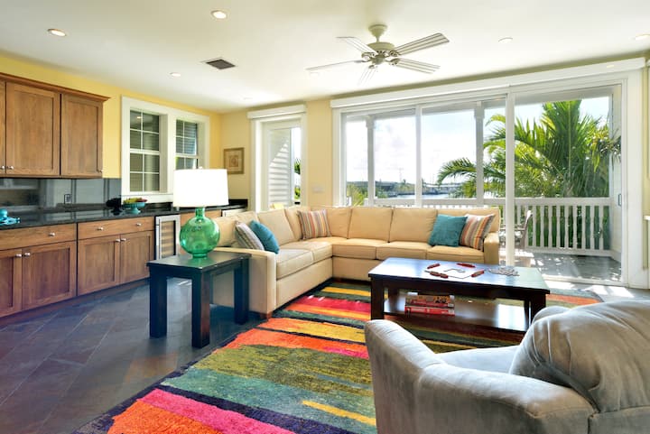 Island Chic - Key West, FL