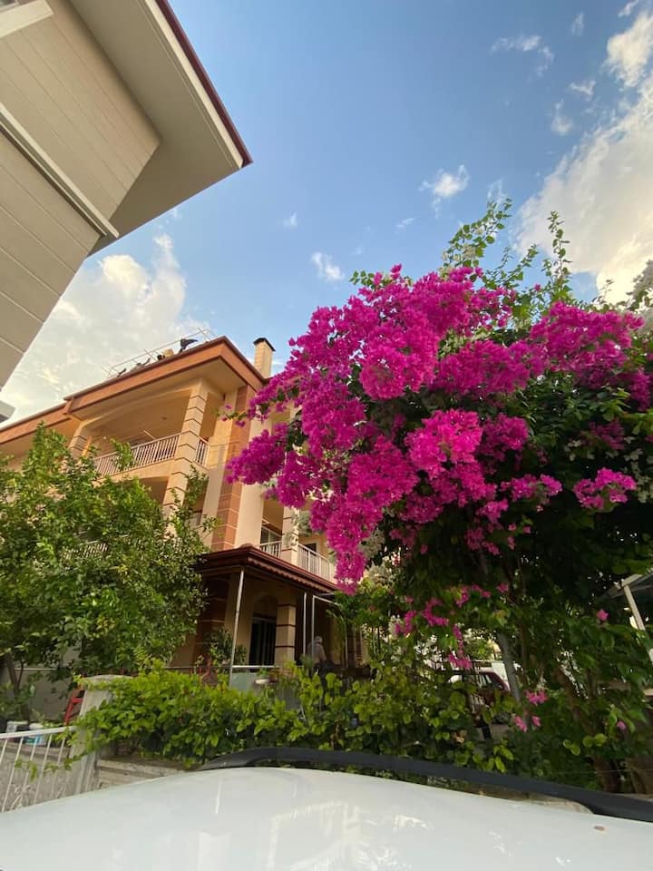 Gültaş Apartmanı 4 çAtı - Fethiye