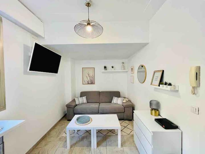 Studio Au Bord De Mer - Ibis Styles Menton Centre