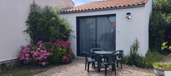 Maisonnette à Tonnay Charente - Rochefort, France