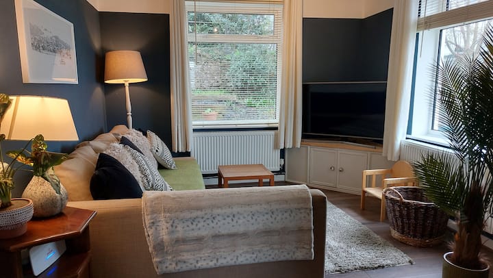 Lovely 2-bedroom Apartment With Free Parking - Torquay