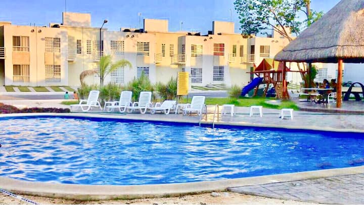 Casa Pom En Privada Con Alberca, Playa Del Carmen - Playa del Carmen