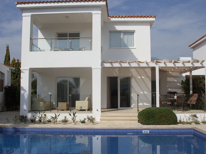 Great Location Villa In Coral Bay - Пейя
