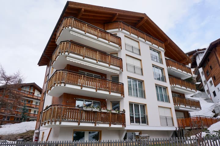 Helle, Geräumige Wohnung Im Haus Orta - Zermatt